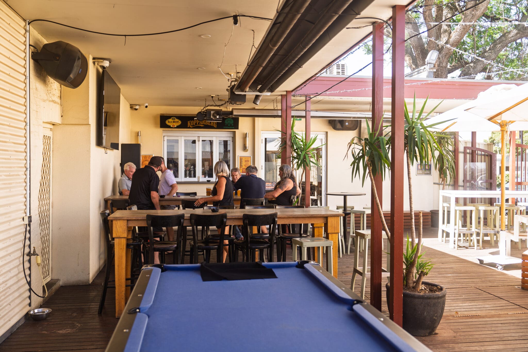 Eat & Drink | Old Bushman Hotel